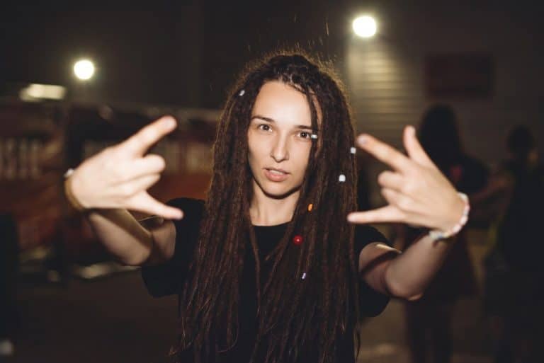 Cabelo rastafári: Como fazer, ideias, cuidados e muito mais